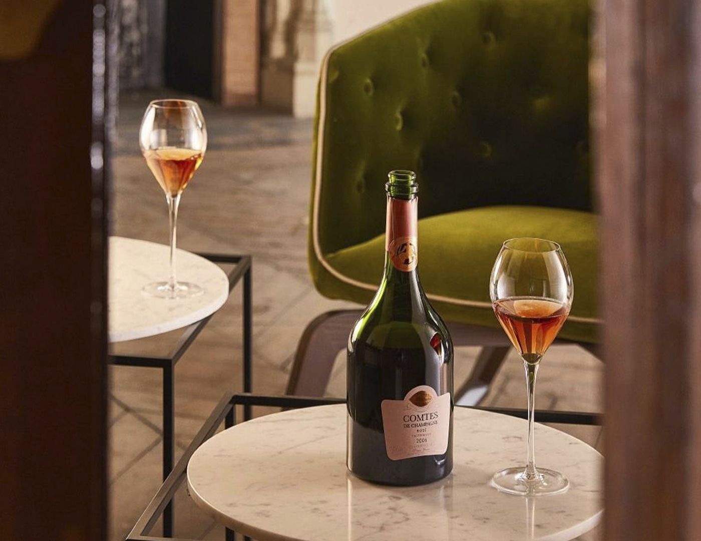 Red wines for Rosé Champagnes - The Instant When